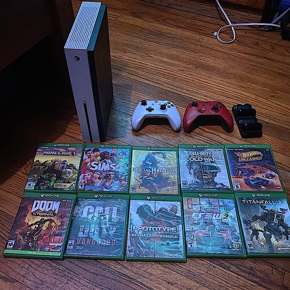 Microsoft | Video Games & Consoles | Xbox Console 1 Games 2 Xbox 1 Controllers Xbox 1 Battery ...